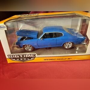 Toys | Nib Collectible 197 Chevy Chevelle Ss Die Cast Metal Car Big ...